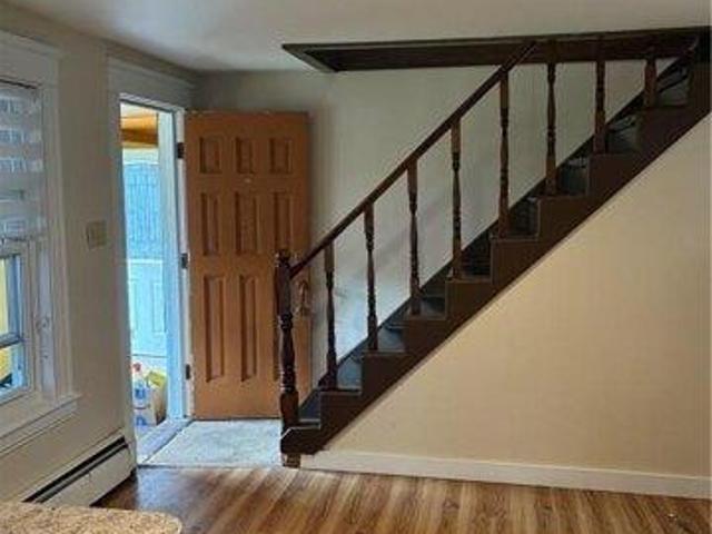 house with 6 bedroom, Woonsocket RI DS103626992