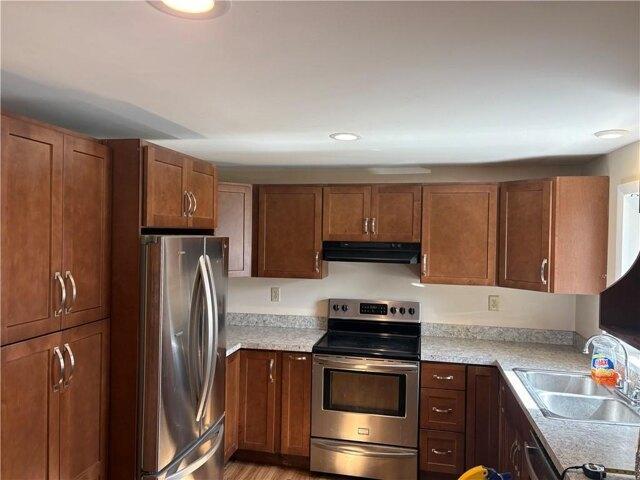 house with 6 bedroom, Woonsocket RI ES105174785
