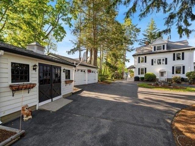 house with 6 bedroom, Woburn MA DS103662402