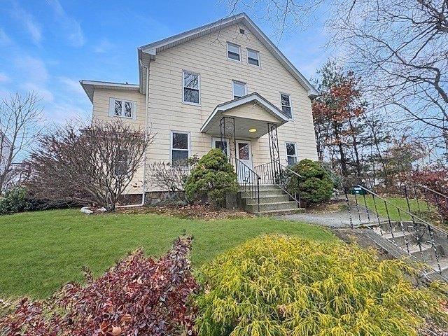 house with 6 bedroom, Worcester MA DLS101632818