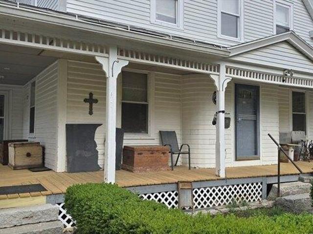 house with 6 bedroom, Worcester MA DLS102158569