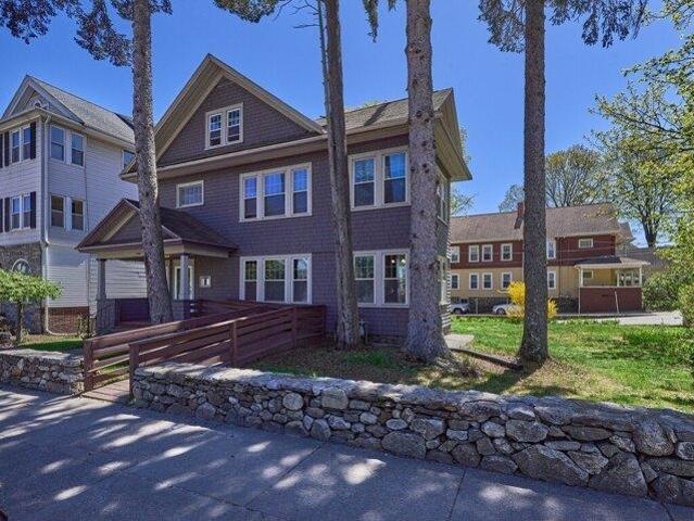 house with 6 bedroom, Worcester MA DLS102633936