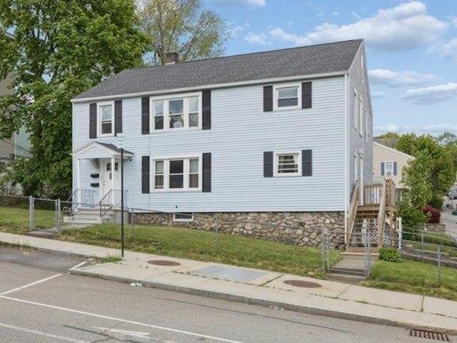 house with 6 bedroom, Worcester MA DLS102922772