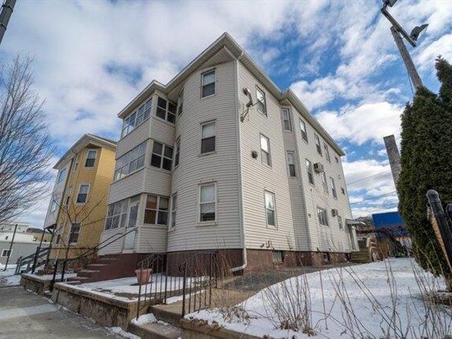 house with 6 bedroom, Worcester MA DS102776161