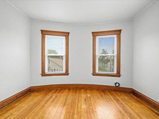 house with 6 bedroom, Worcester MA DS103037844