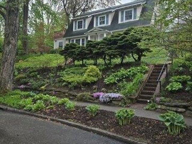 house with 6 bedroom, Worcester MA ES102859932