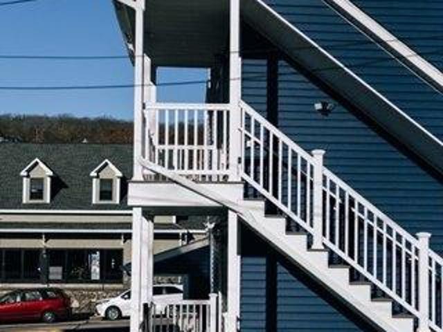 house with 6 bedroom, Worcester MA ES103588489