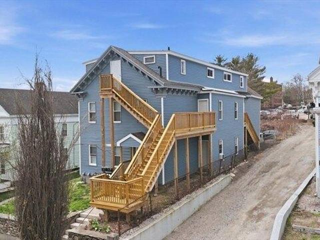 house with 6 bedroom, Worcester MA ES104760917