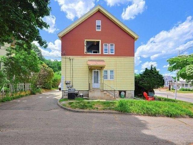 house with 6 bedroom, Worcester MA ES104849465