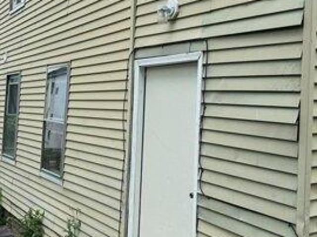 house with 6 bedroom, Worcester MA ES104849395
