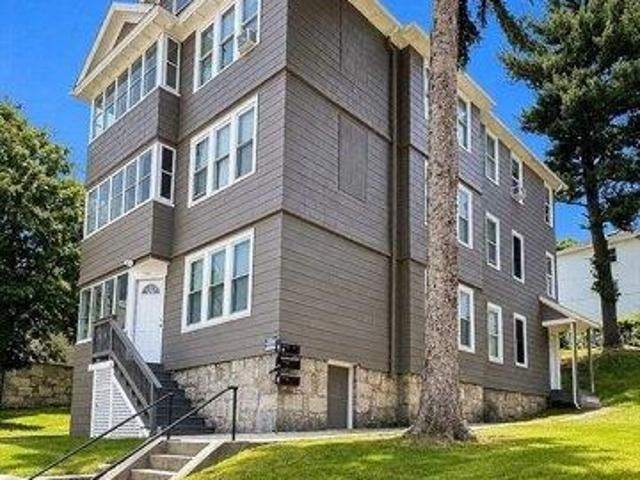 house with 6 bedroom, Worcester MA ES104113706