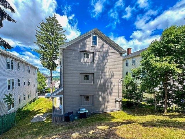 house with 6 bedroom, Worcester MA ES105094738