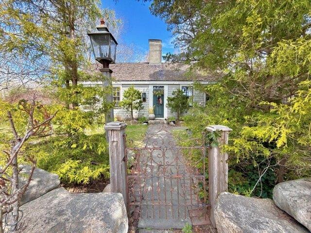 house with 6 bedroom, Yarmouth Port MA DS102409296