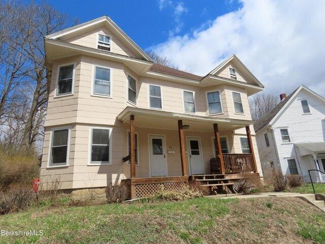 house with 6 bedroom, Adams MA DS103075173