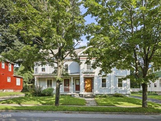 house with 6 bedroom, Adams MA ES105096354