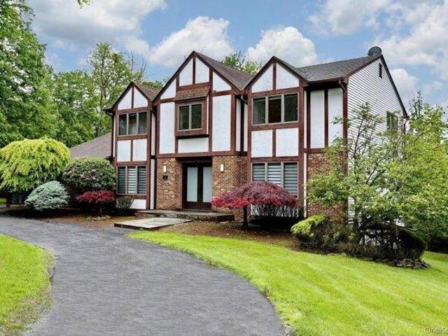 house with 6 bedroom, Airmont NY DS103624746