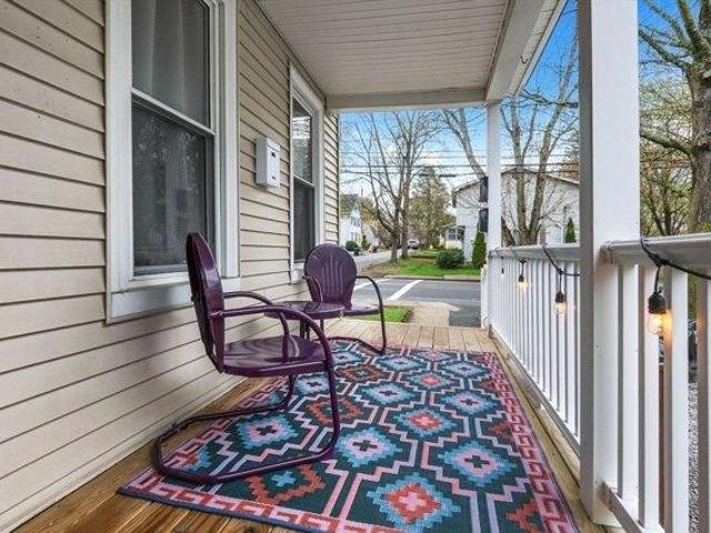 house with 6 bedroom, Amesbury MA DLS102157570
