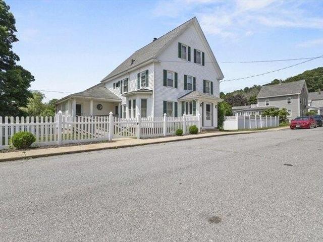 house with 6 bedroom, Amesbury MA ES102960592