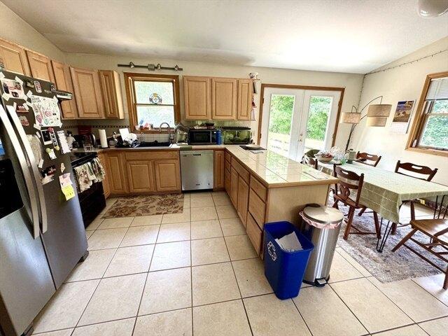 house with 6 bedroom, Amherst MA ES104606233