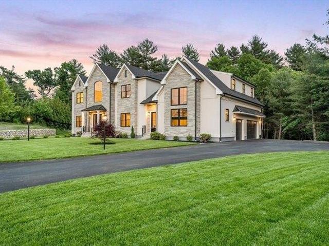 house with 6 bedroom, Andover MA DS104152404