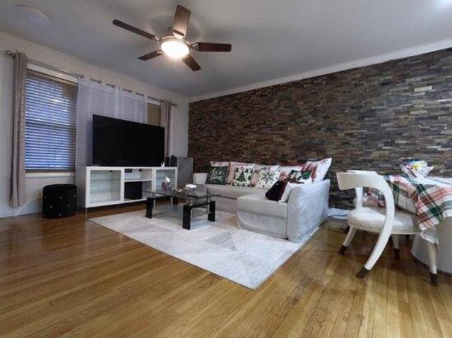 house with 6 bedroom, Astoria NY DLS101746770