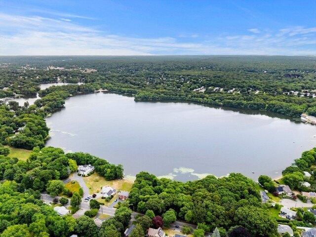 house with 6 bedroom, Arlington MA ES105122710