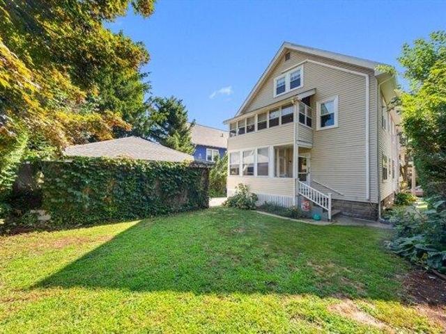 house with 6 bedroom, Arlington MA ES105233626