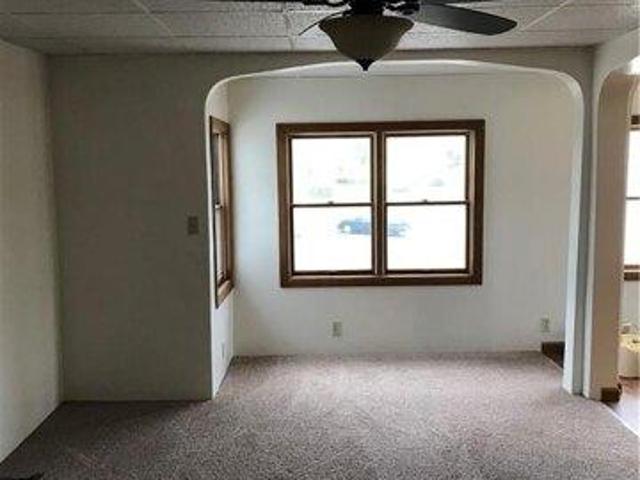 house with 6 bedroom, Avonmore PA ES104905180