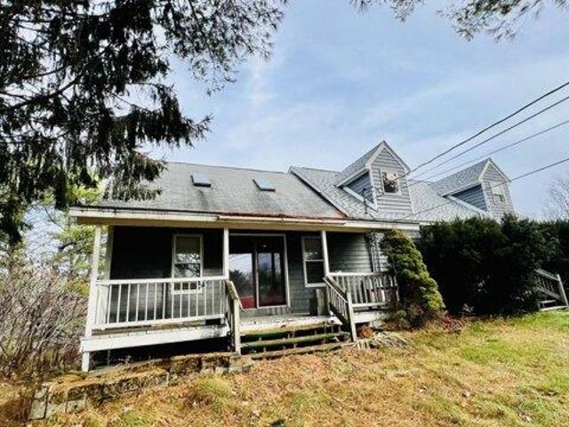house with 6 bedroom, Bangor ME DS102255494