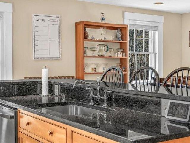 house with 6 bedroom, Bangor ME ES103928697