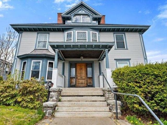 house with 6 bedroom, Bangor ME ES103162773