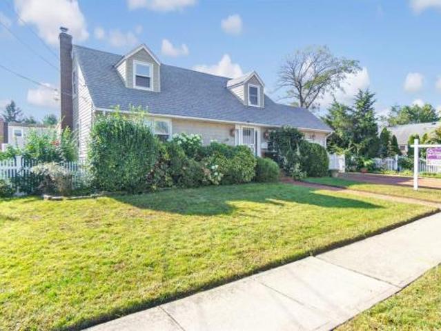 house with 6 bedroom, Baldwin NY DS72692134