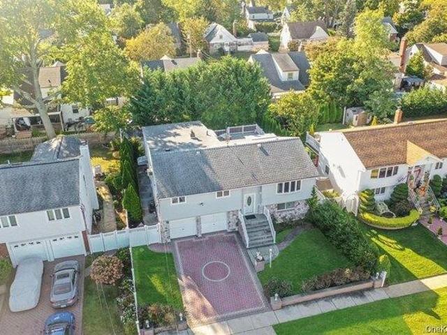 house with 6 bedroom, Baldwin NY ES103626906