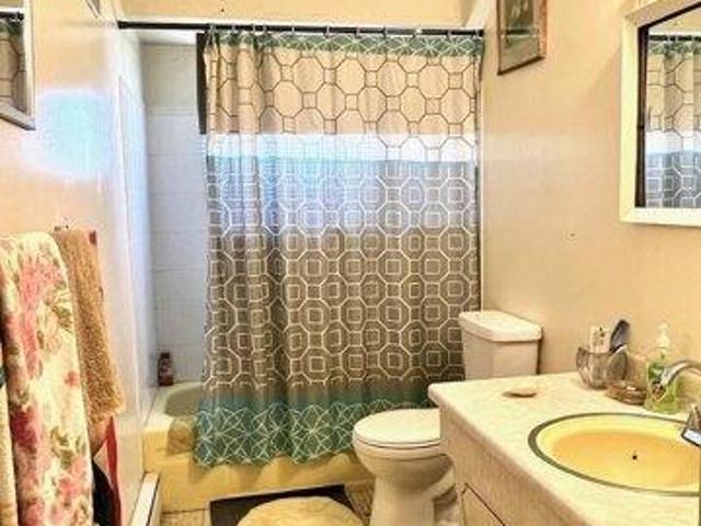 house with 6 bedroom, Bay Shore NY ES104907395