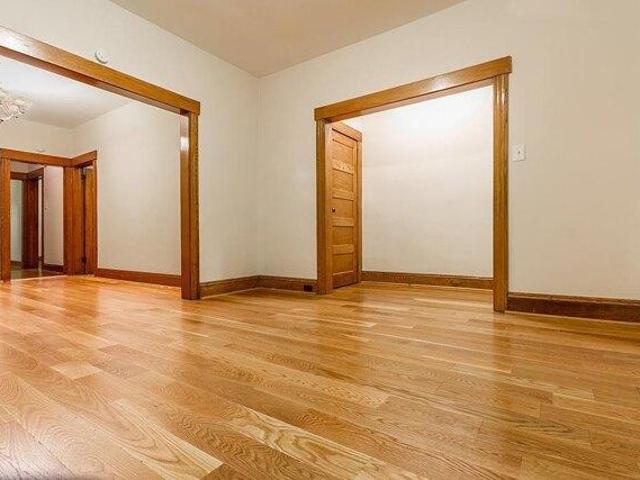 house with 6 bedroom, Bayonne NJ DLS102800720