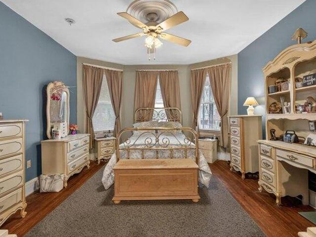 house with 6 bedroom, Bayonne NJ DLS102801628