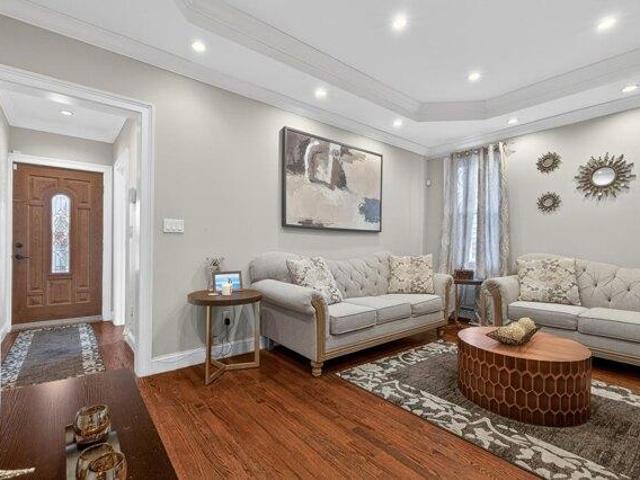 house with 6 bedroom, Bayonne NJ DS104235934