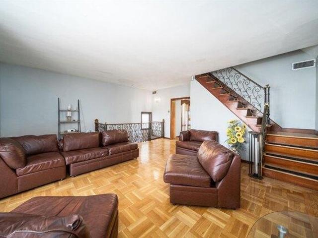 house with 6 bedroom, Bayonne NJ DS104446002