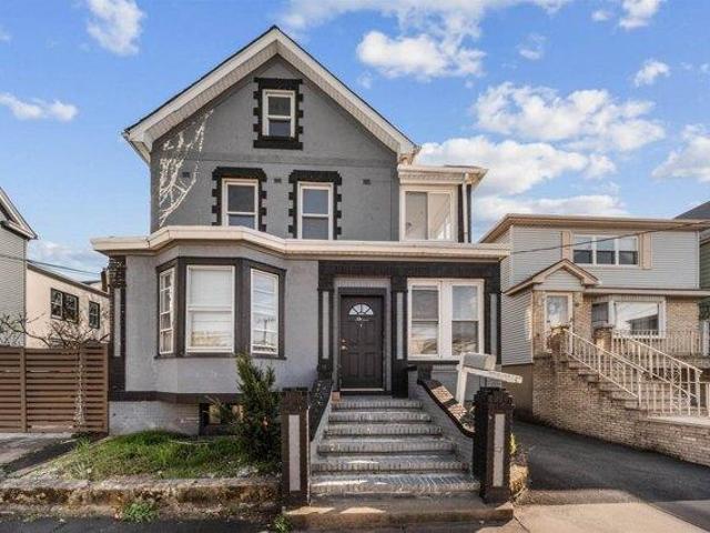 house with 6 bedroom, Bayonne NJ DS102801269