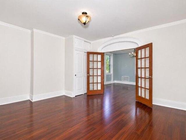 house with 6 bedroom, Bayonne NJ ES104443152