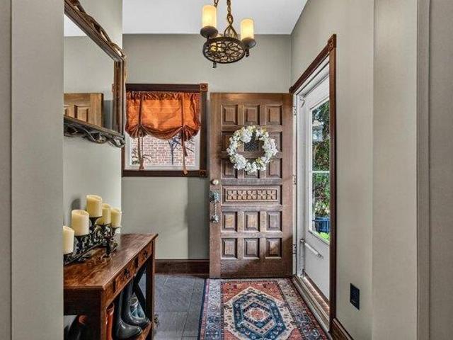 house with 6 bedroom, Bayonne NJ ES104542382