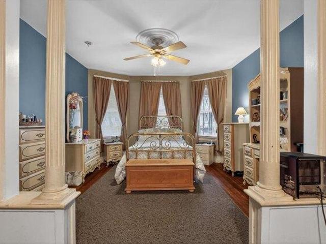 house with 6 bedroom, Bayonne NJ ES104721102