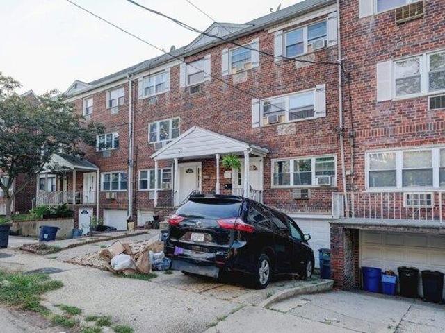 house with 6 bedroom, Bayonne NJ ES104809766