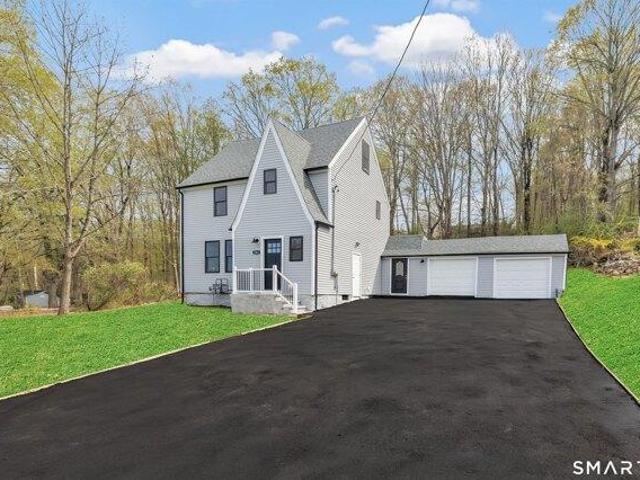 house with 6 bedroom, Beacon Falls CT DS102028069