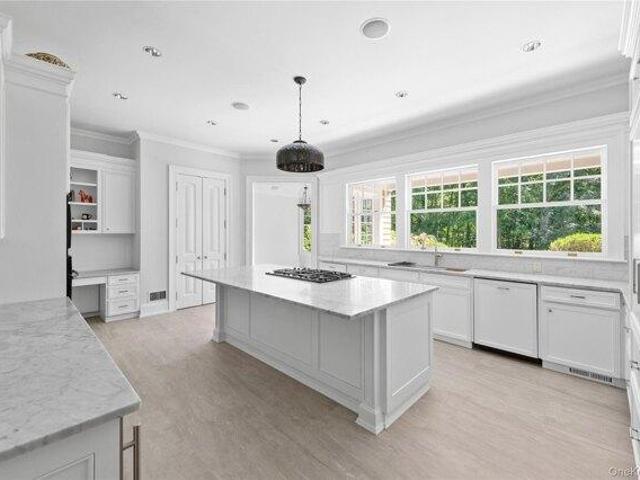 house with 6 bedroom, Bedford NY ES105207276