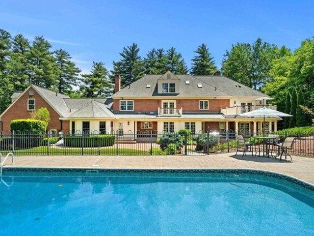 house with 6 bedroom, Bedford NH ES103498836