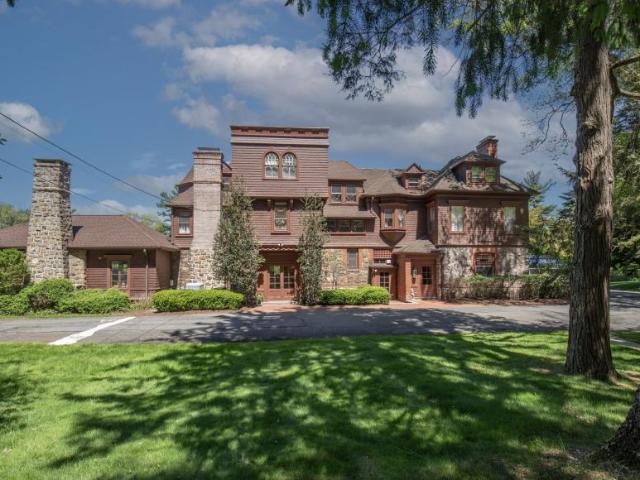 house with 6 bedroom, Bernardsville Boro NJ DLS102339321