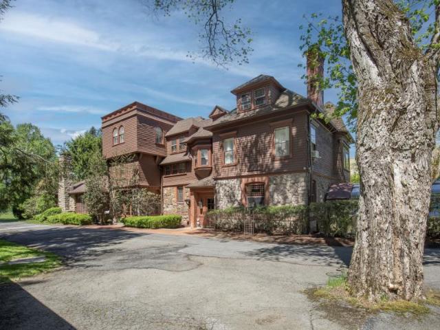 house with 6 bedroom, Bernardsville Boro NJ ES102339321