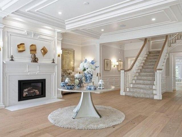 house with 6 bedroom, Beverly MA DS103809494