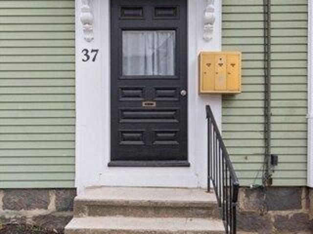 house with 6 bedroom, Beverly MA ES103034731